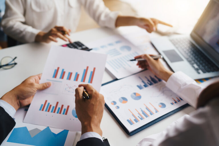 Modern Call Center Optimization Guide (2025) | Retention, AI & KPIs